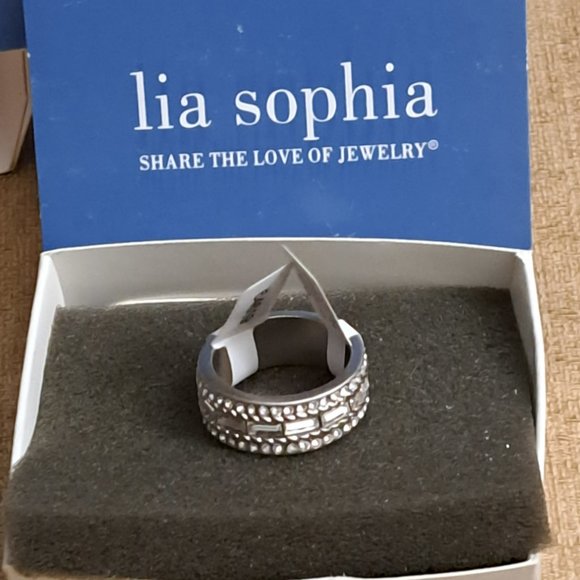 Lia Sophia | Jewelry | Nwt And Ls Box Lia Sophia Circuit Ring Size Cut Crystals Rv88 | Poshmark